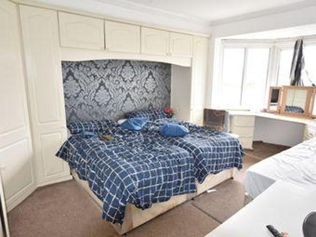 1 Bedrooms Terraced house for rent in Friars Way, Acton W3