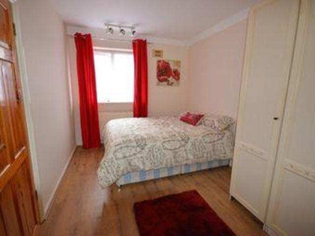 1 Bedrooms Terraced house for rent in Hilary Road, Shepherds Bush W12