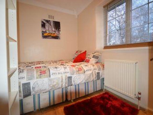 1 Bedrooms Terraced house for rent in Hilary Road, Shepherds Bush W12
