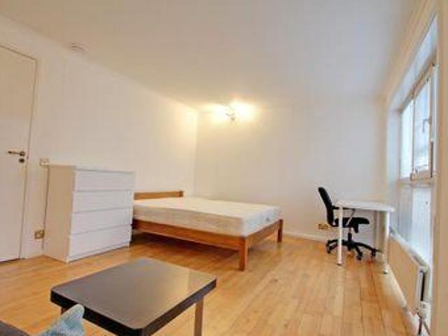 1 Bedrooms Terraced house for rent in Queen Of Denmark Court, Greenland Docks SE16