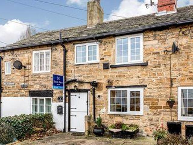 1 Bedrooms Terraced house for rent in Willow Square, Oulton, Leeds LS26