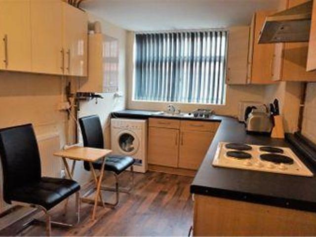 1 Bedrooms Terraced house for rent in 33 Mackenzie Road, Salford M7