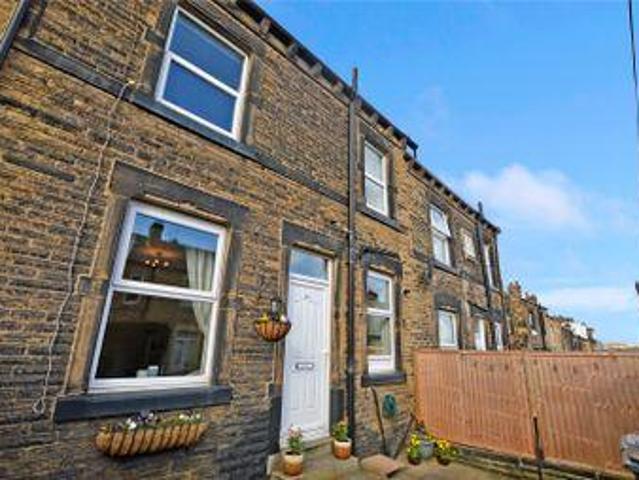 1 Bedrooms Terraced house for sale in New Bank Street, Morley, Leeds, West Yorkshire LS27