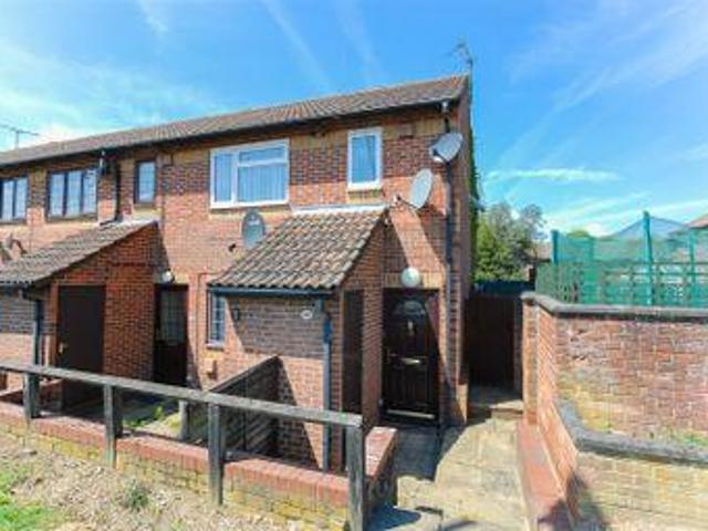 1 Bedrooms Terraced house for sale in Telford Drive, Cippenham, Slough SL1