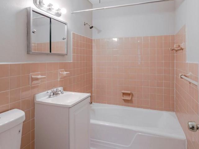 1 & Bedrooms Walking distance to McCarrons Lake! 1 Bedroom Apartment for Rent at 166 Mccarrons Blvd N, Roseville, MN 55113 Roseville