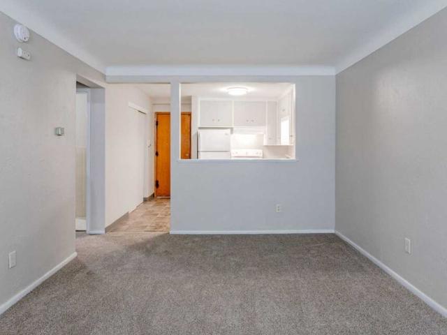 1 & Bedrooms Walking distance to McCarrons Lake! 1 Bedroom Apartment for Rent at 166 Mccarrons Blvd N, Roseville, MN 55113 Roseville
