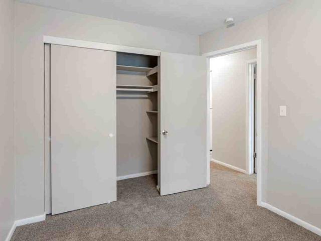 1 & Bedrooms Walking distance to McCarrons Lake! 1 Bedroom Apartment for Rent at 166 Mccarrons Blvd N, Roseville, MN 55113 Roseville