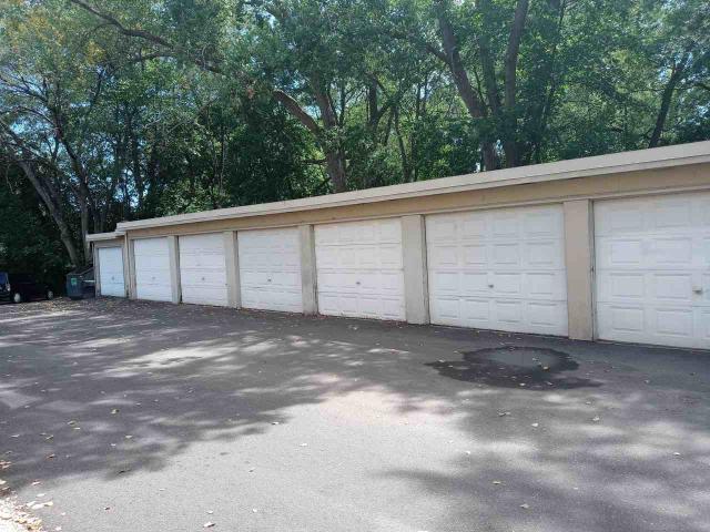 1 & Bedrooms Walking distance to McCarrons Lake! 2 Bedroom Apartment for Rent at 166 Mccarrons Blvd N, Roseville, MN 55113 Roseville
