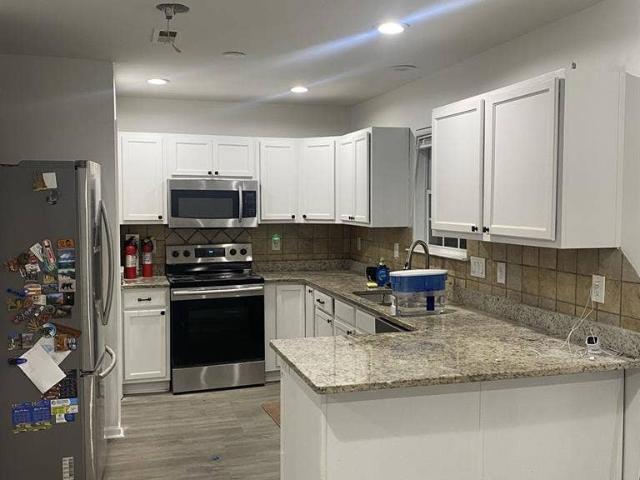 1 bedroom+shared office+guest room