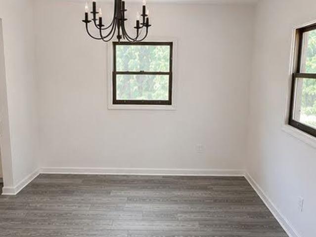 1 Bedroomst Floor Apartment_Fully Renovated_with P