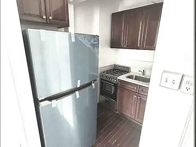 1 Beds 1 Bath Apartment