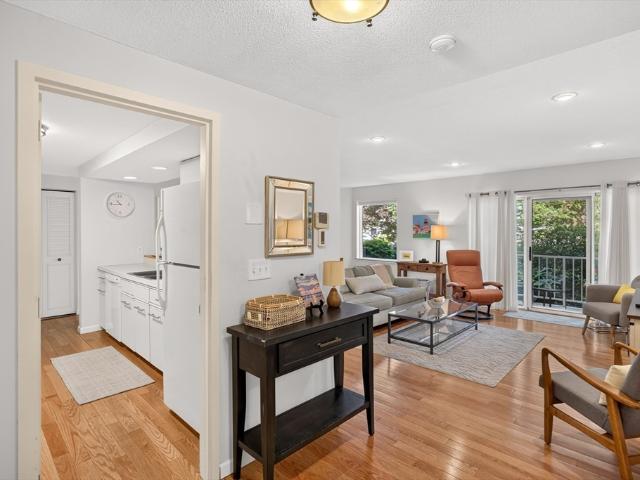 1 Belmont Rd # APT 315