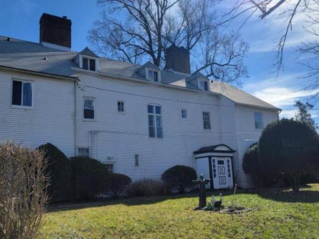 1 Belle Forte Ct, Pikesville, MD 21208