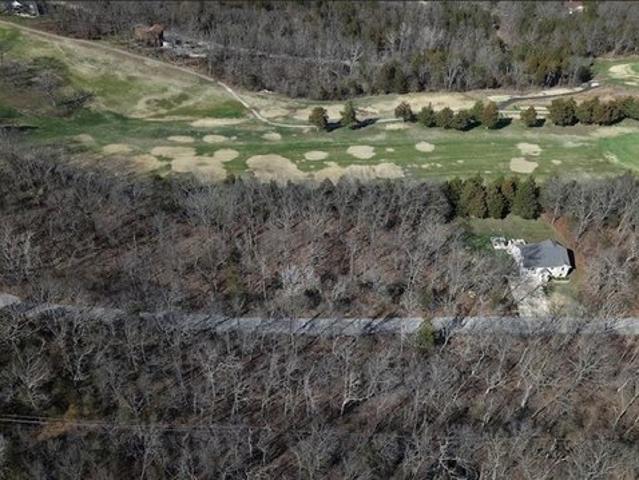 1 Bent Tree Dr, Hillsboro, MO 63050