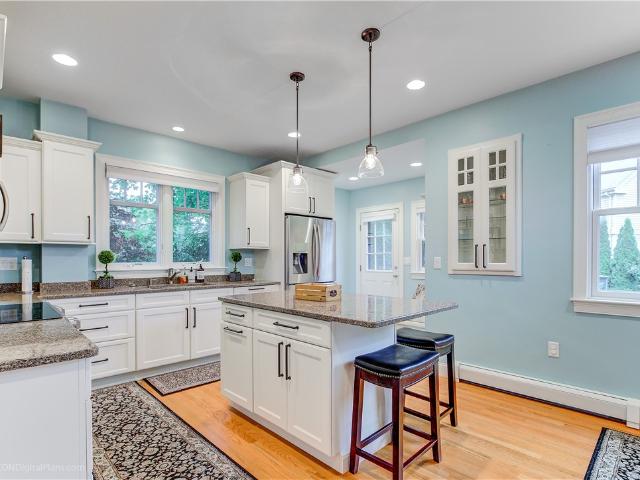 1 Bliss Rd, Newport, RI 02840 | MLS #1403