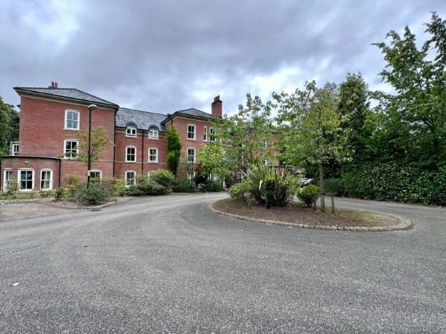1 Bloomfields, Markland Hill, Bolton BL1, 2 bed flat to rent, £1,300 pcm | PrimeLocation