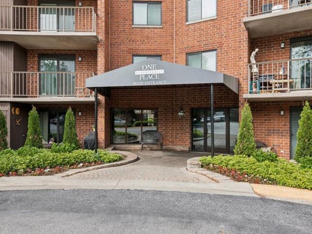 1 Bloomingdale Pl Apt 220, Bloomingdale, IL 60108