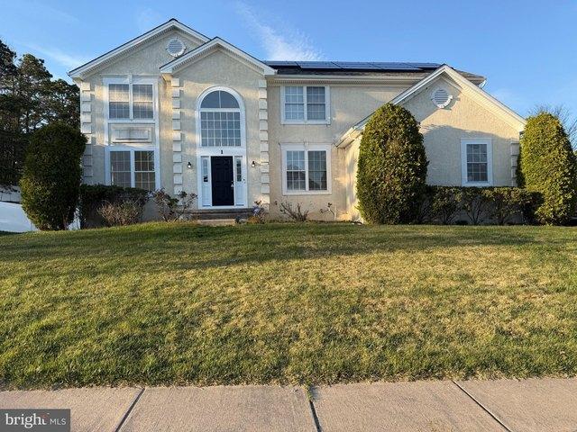 1 Blue Stone Cir, Sicklerville, NJ 08081