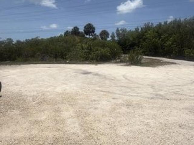 1 Blue Water Dr, Saddlebunch, FL 33040
