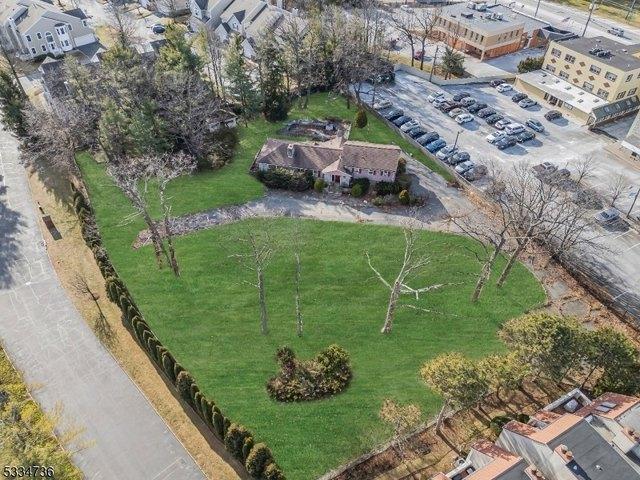 1 Blueberry Bnd, West Orange, NJ 07052