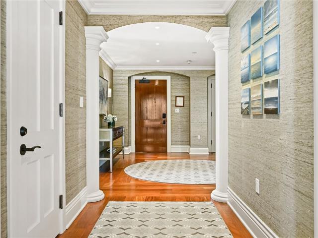 1 Bluff Avenue 4 1