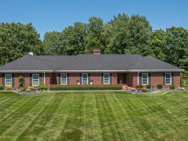 1 Bohnert Ct, Jasper, IN 47546