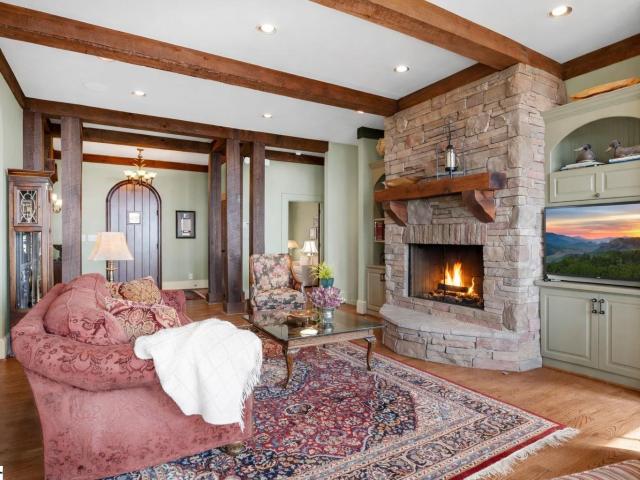 1 Boulder Lookout Dr, Landrum, SC 29356 | MLS #1585 | Compass