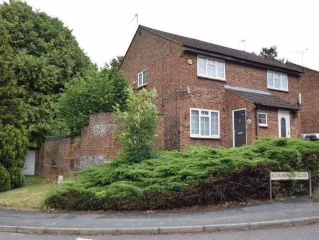 1 Bournewood close, Maidstone 2 bed semi detached house to ren.