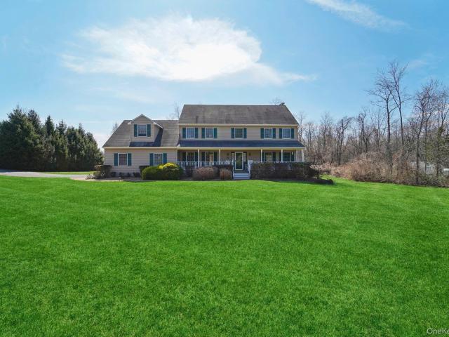 1 Boxwood Ln, Montgomery, NY 12549 | MLS #978250 | Compass