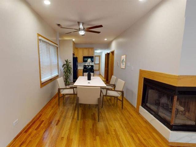 1 BR in Chicago