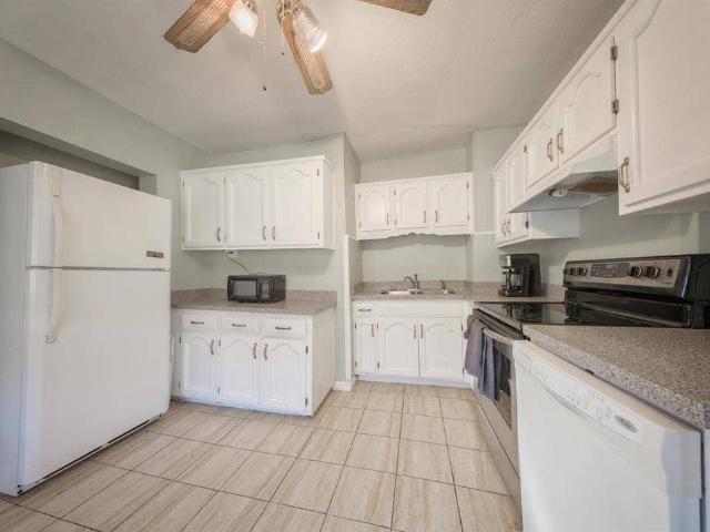 1 BR in Kansas City