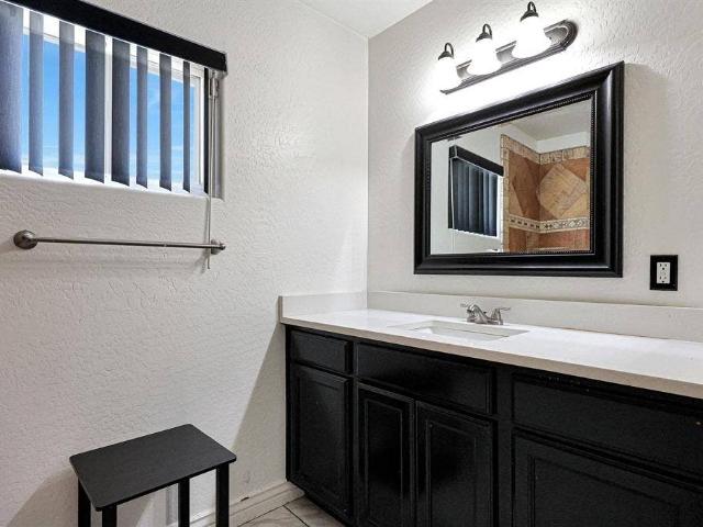 1 BR in Phoenix