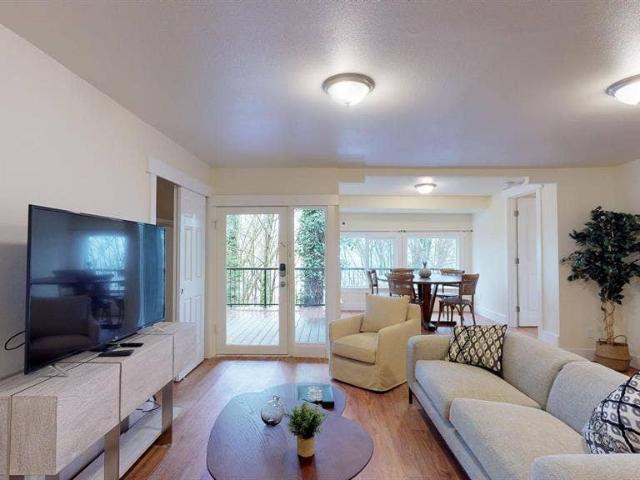 1 BR in Seattle