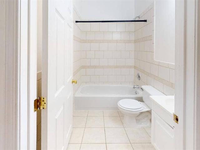 1 BR in Washington