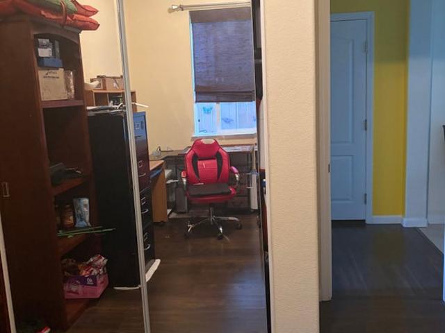 1 br to RENT Currently with 3 occupants living in