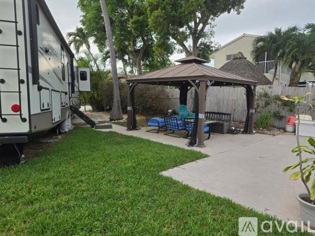 1 BR, 1.5 BA Apartment 1123 Heron Rd, Unit Canal Cottage, Key Largo, FL 33037