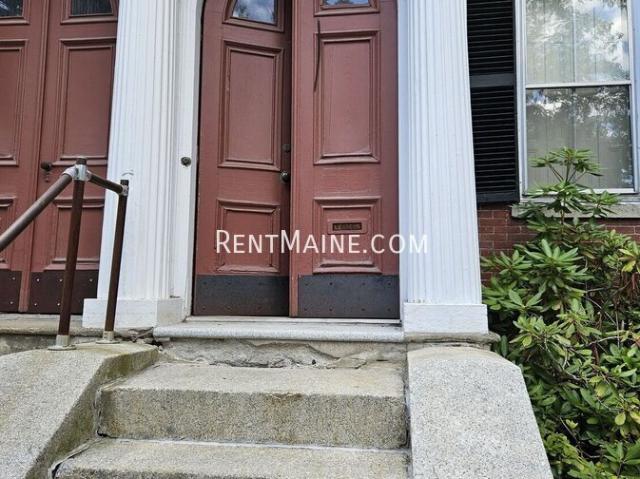 1 BR, 1.5 BA Apartment 11B Hudson St Bangor, ME 04401