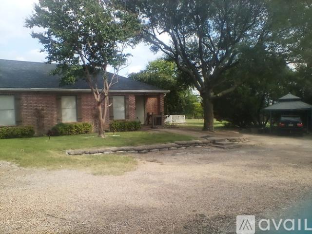 1 BR, 1.5 BA Apartment 128 Moyer Lane, Weatherford, TX 76087