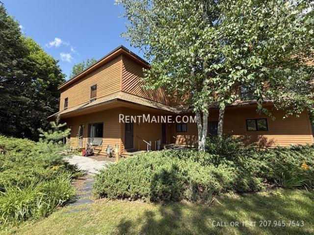 1 BR, 1.5 BA Apartment 135 Howard St. Apt Bangor, ME 04401