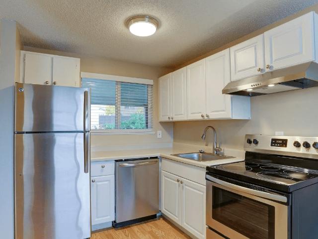 1 BR, 1.5 BA Apartment 13945 S Beavercreek Unit 23, Oregon City, OR 97045