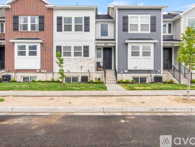 1 BR, 1.5 BA Apartment 1935 N 4100 W, Unit North room, Lehi, UT 84043