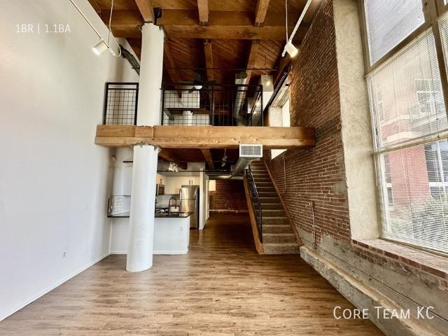1 BR, 1.5 BA Apartment 202 West 5th St Kansas City, MO 64106