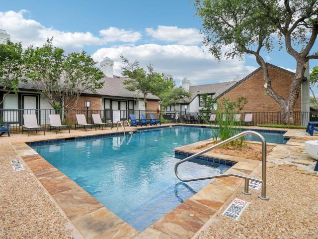 1 BR, 1.5 BA Apartment 2403 Brown Blvd, North Arlington Unit 805, Arlington, TX 76006