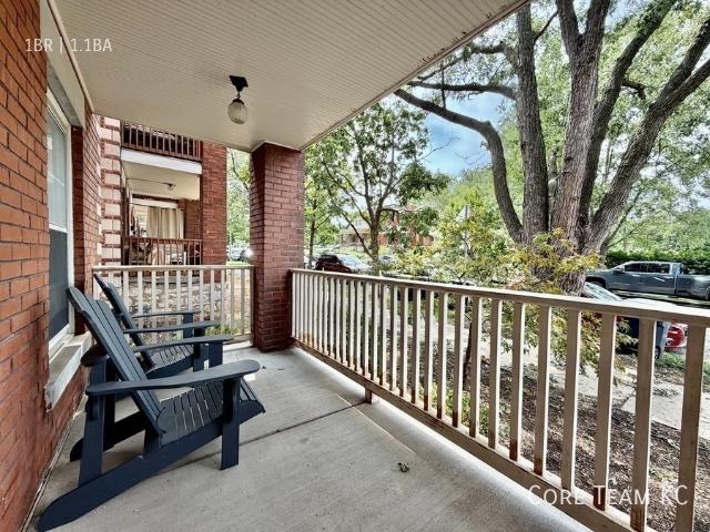 1 BR, 1.5 BA Apartment 2535 Cherry St Kansas City, MO 64108