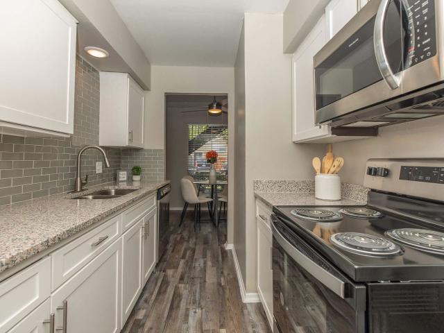 1 BR, 1.5 BA Apartment 328 Bedford Rd Unit 10 121, Bedford, TX 76022