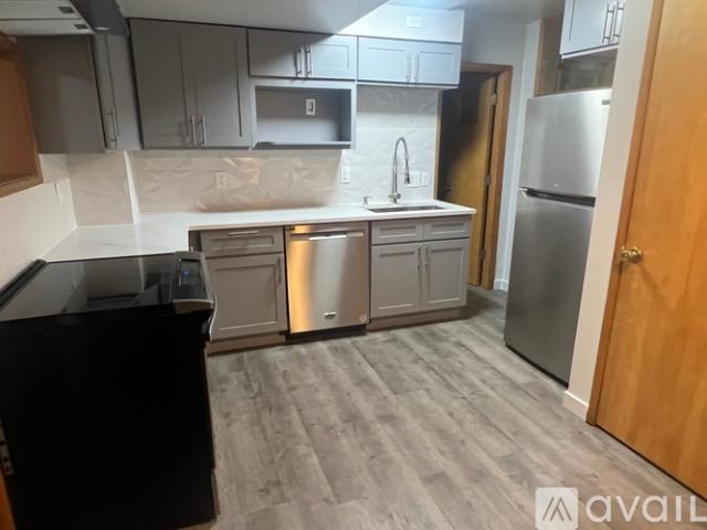 1 BR, 1.5 BA Apartment 4209 SW Homestead Dr, Unit Basement, Portland, OR 97239