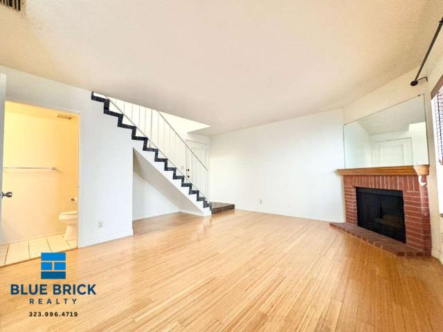 1 BR, 1.5 BA Apartment 4455 Vista Del Monte Ave, Sherman Oaks, CA 91403