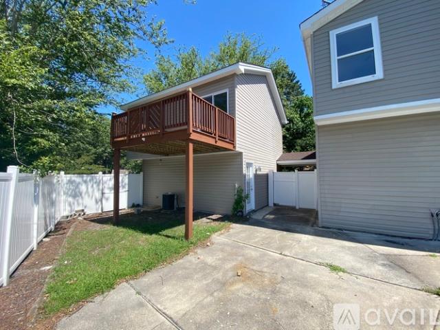 1 BR, 1.5 BA Apartment 501 Thornloe Lane, Unit A, Chesapeake, VA 23320