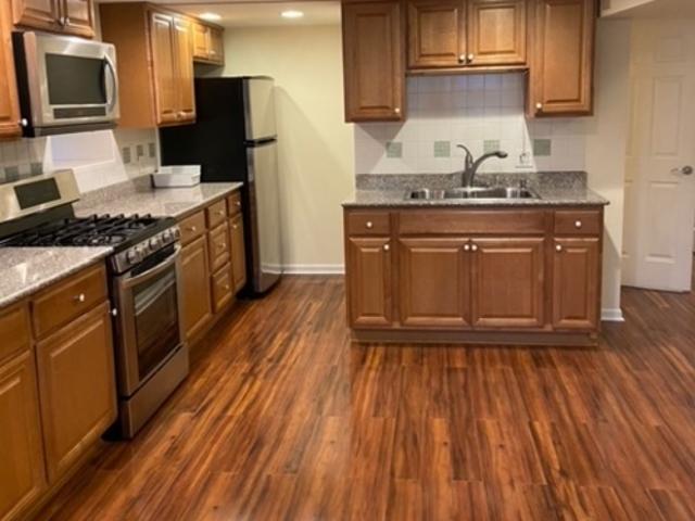 1 BR, 1.5 BA Apartment 5249 West Montrose Avenue, Unit Apartment G, Chicago, IL 60641