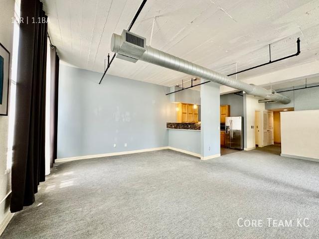 1 BR, 1.5 BA Apartment 523 Grand Blvd, Kansas City, MO 64106